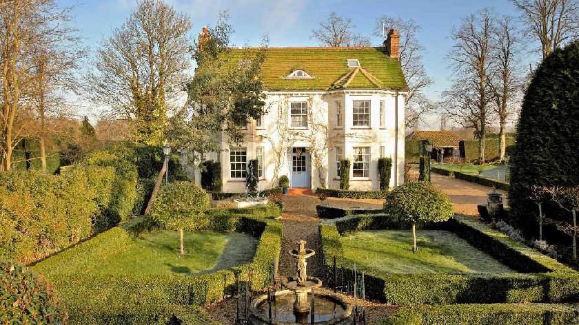Take a look inside this £2.25m Victorian country house for sale in Milton Keynes right now ...