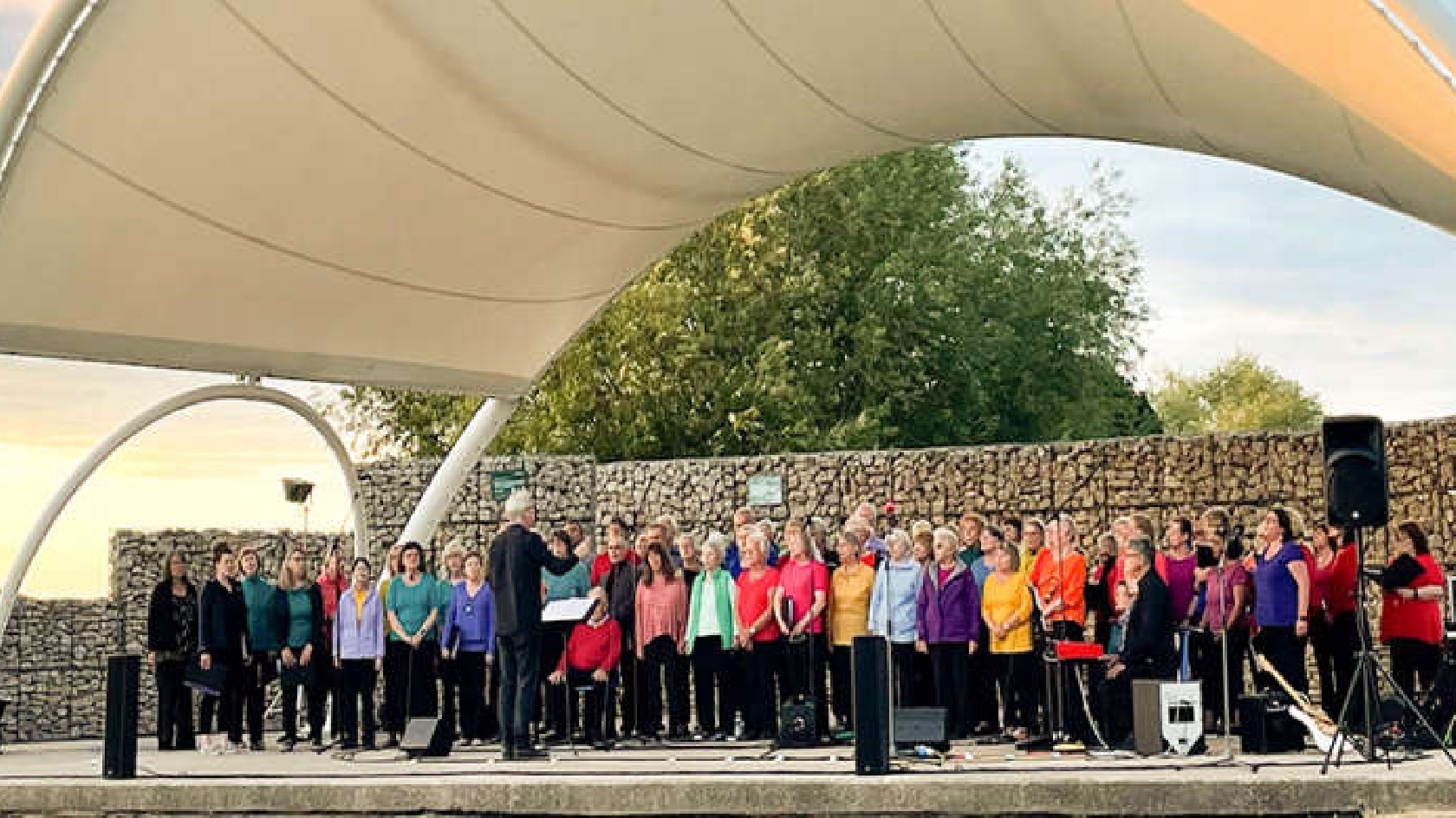 MKFM 106.3FM - Radio Made in Milton Keynes