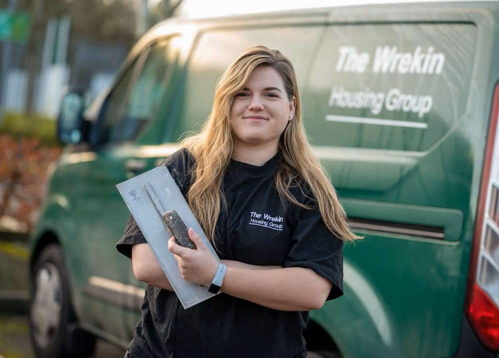 Apprentice plasterer wins national award - Fix Radio