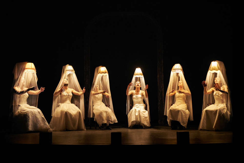 Internationally acclaimed Gecko bring show to Storyhouse in a return to ...