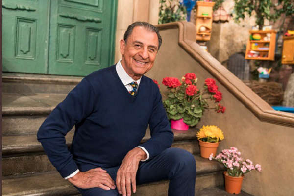 Sesame Street Pay Tribute To Late Cast Member Emilio Delgado - Ireland ...