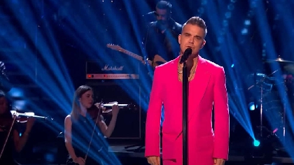 Strictly viewers criticize Robbie Williams' performance - Ireland's ...
