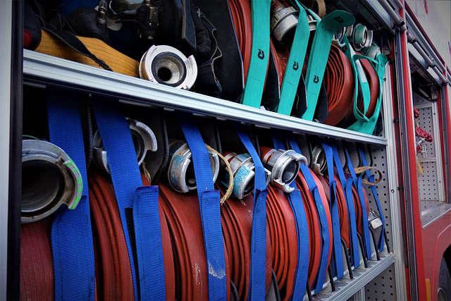 Fire crews tackle fire in two-storey building - Bucks Radio