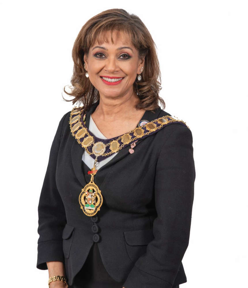 Buckinghamshire Council elects new Chairman - Bucks Radio