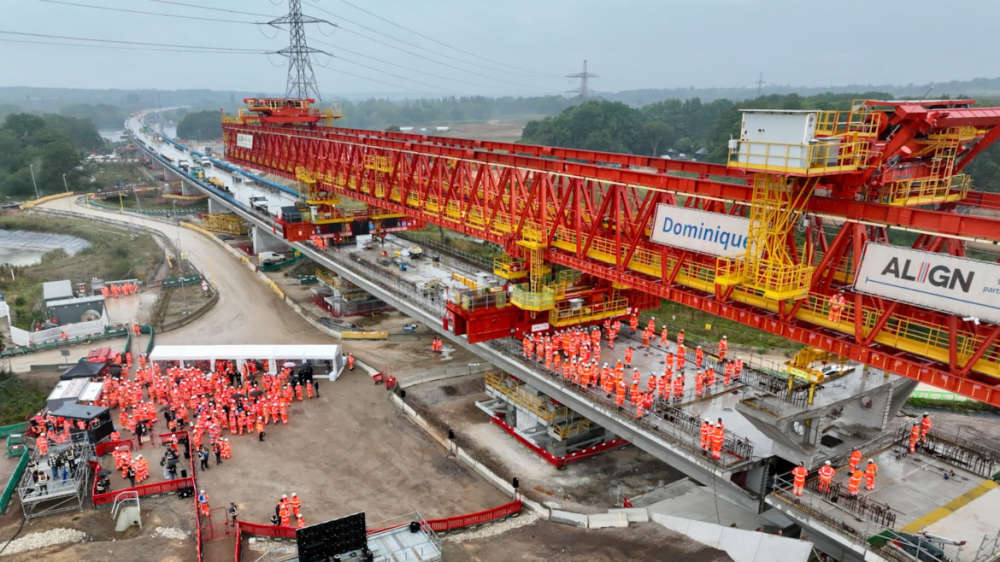 HS2: Britain’s longest railway bridge completed in South Bucks - Bucks ...