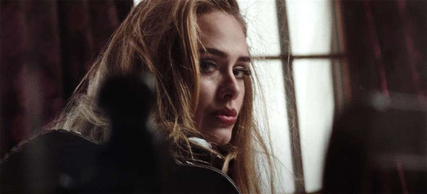 H Adele «φώναζε και έκλαιγε με λυγμούς και δεν μπορούσε να ολοκληρώσει ούτε μία πρόβα» - insound