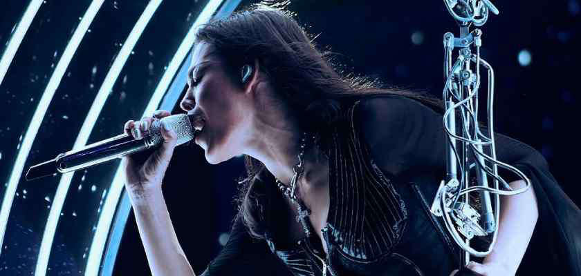 Danna revela su verdadero ser en su más reciente álbum 'Childstar ...